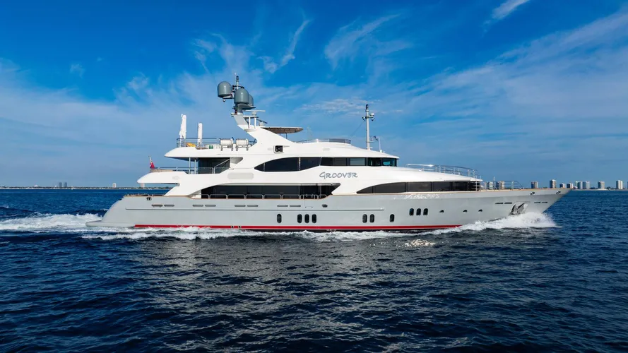 Groover yacht (Benetti, 44.2m, 2009)